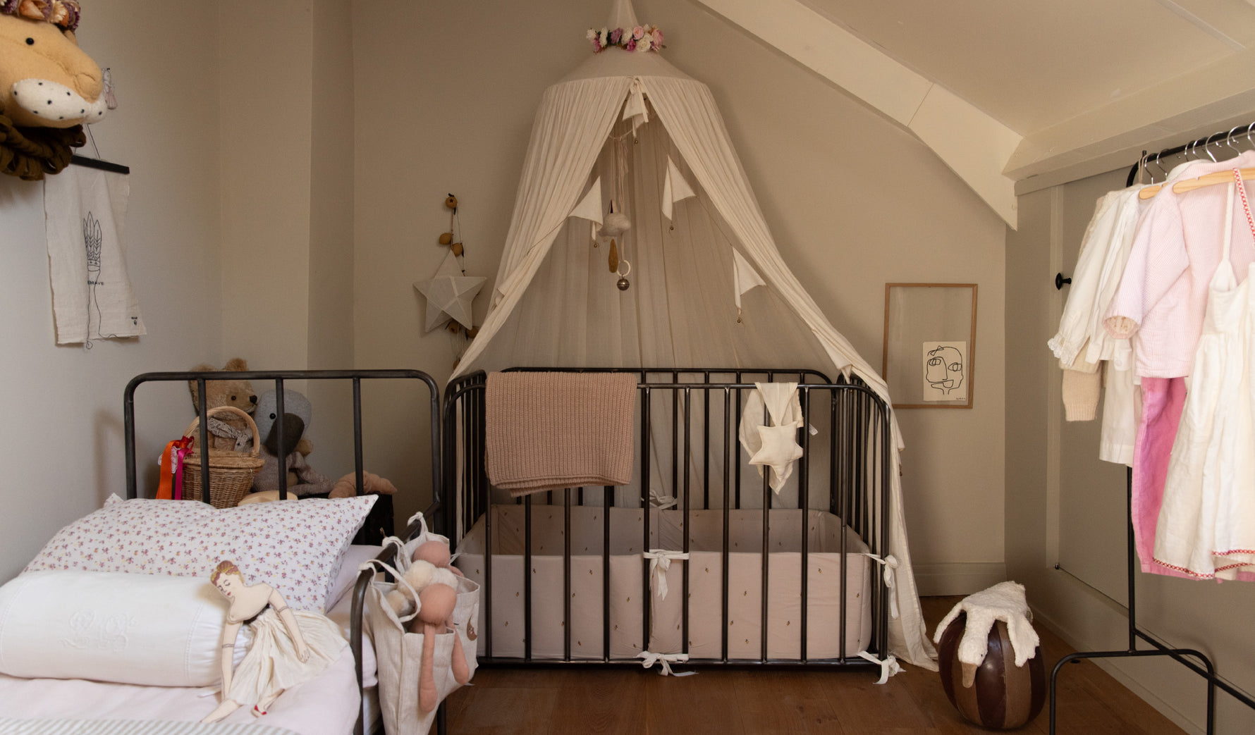 At home with Mek Styling – The Archive Store